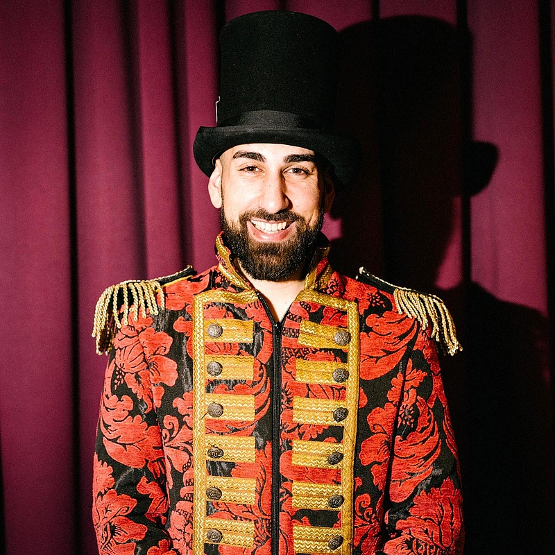 Frankfurts Kult-Location PIK DAME wird zur Comedy-Bühne: DER DOMPTEUR ...