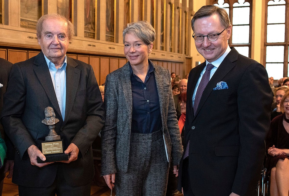 Cartoonist Hans Traxler awarded the Friedrich Stoltze Prize 2018 ...